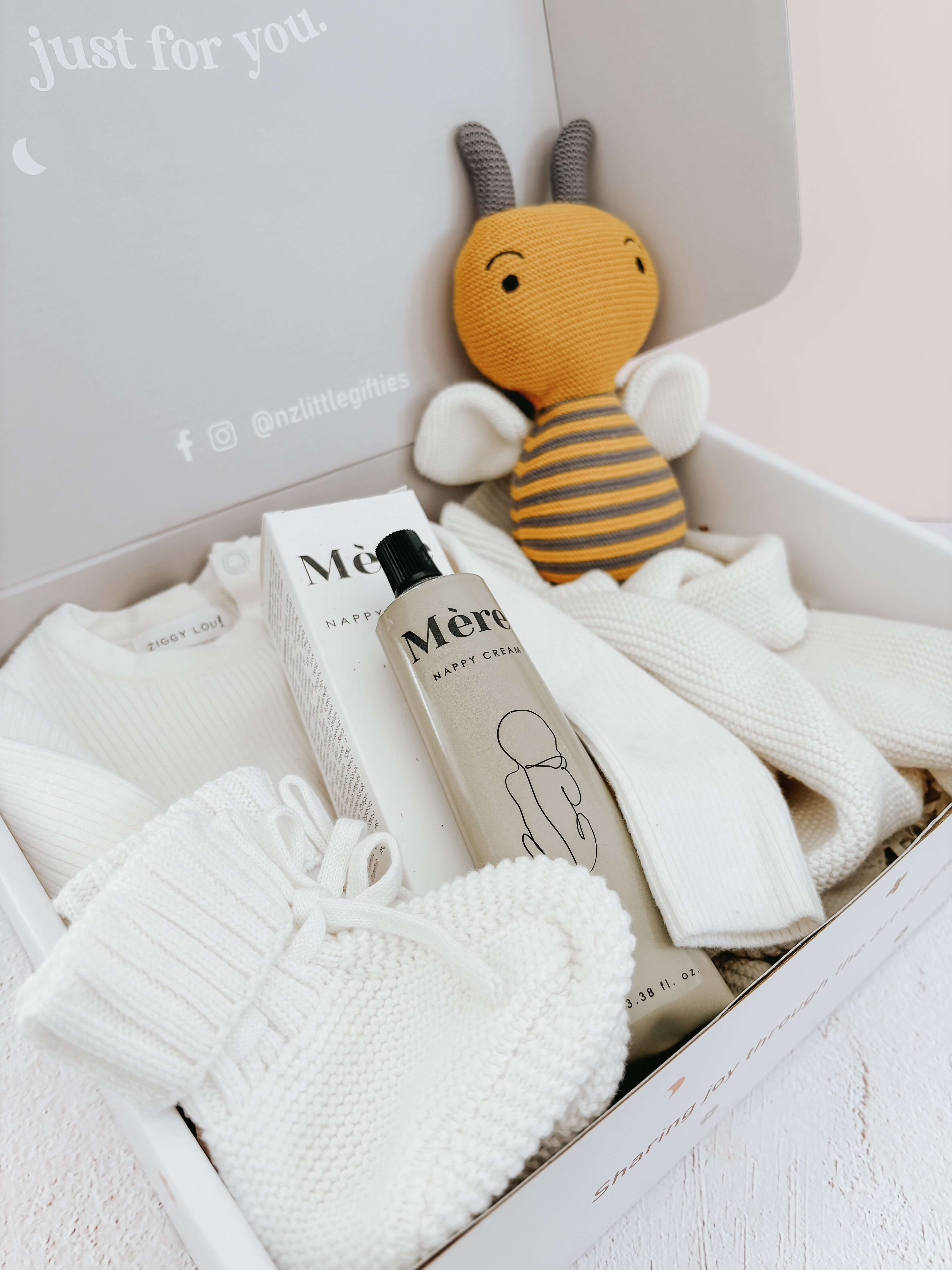 Snuggly Bub Baby Gift Box (Large) – Little Gifties
